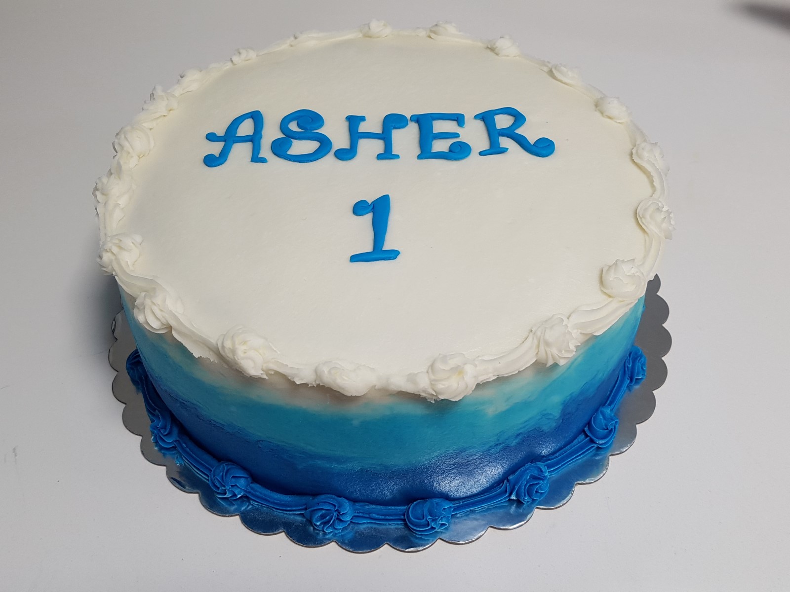 Blue & White Frosting Cake